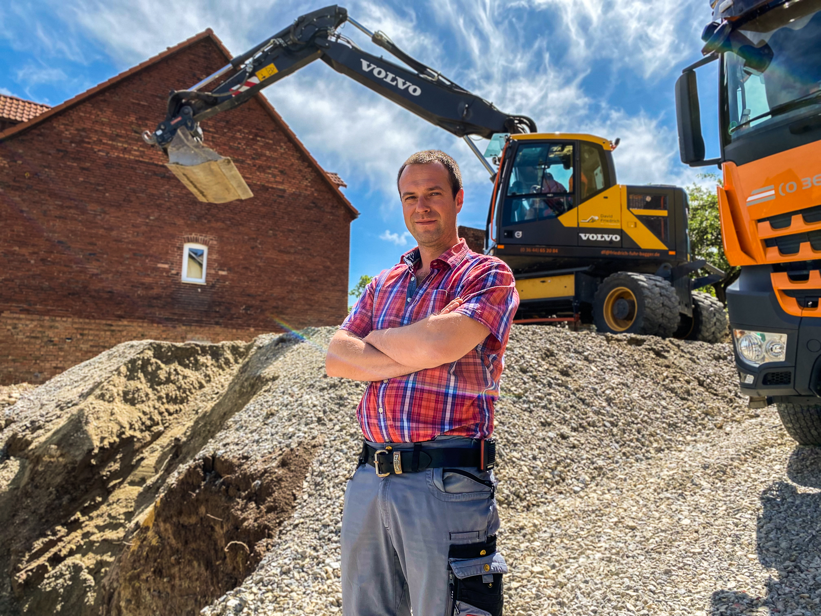 Über Uns - David Friedrich Fuhr- und Baggerbetrieb